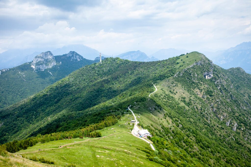 Trek al Monte Cornizzolo - Avventure nel Mondo
